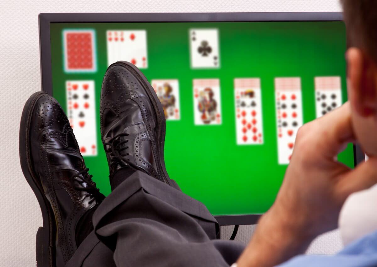 Umgang mit Low Performern: Probezeit und langjährige Mitarbeit